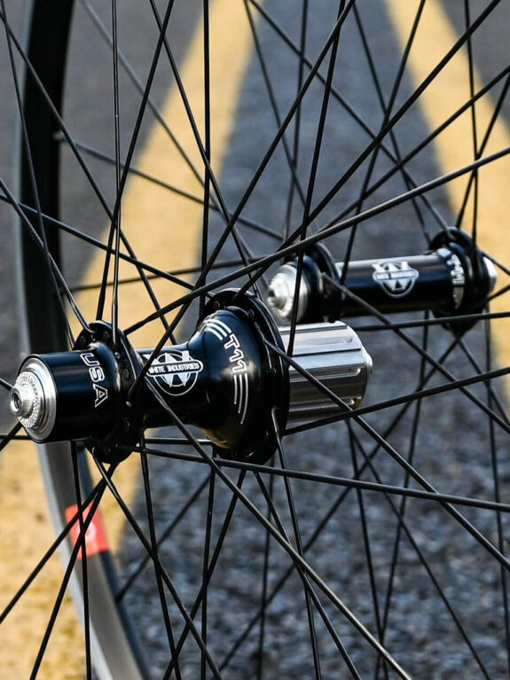 T11 Aluminum 700c Road Wheels – White Industries